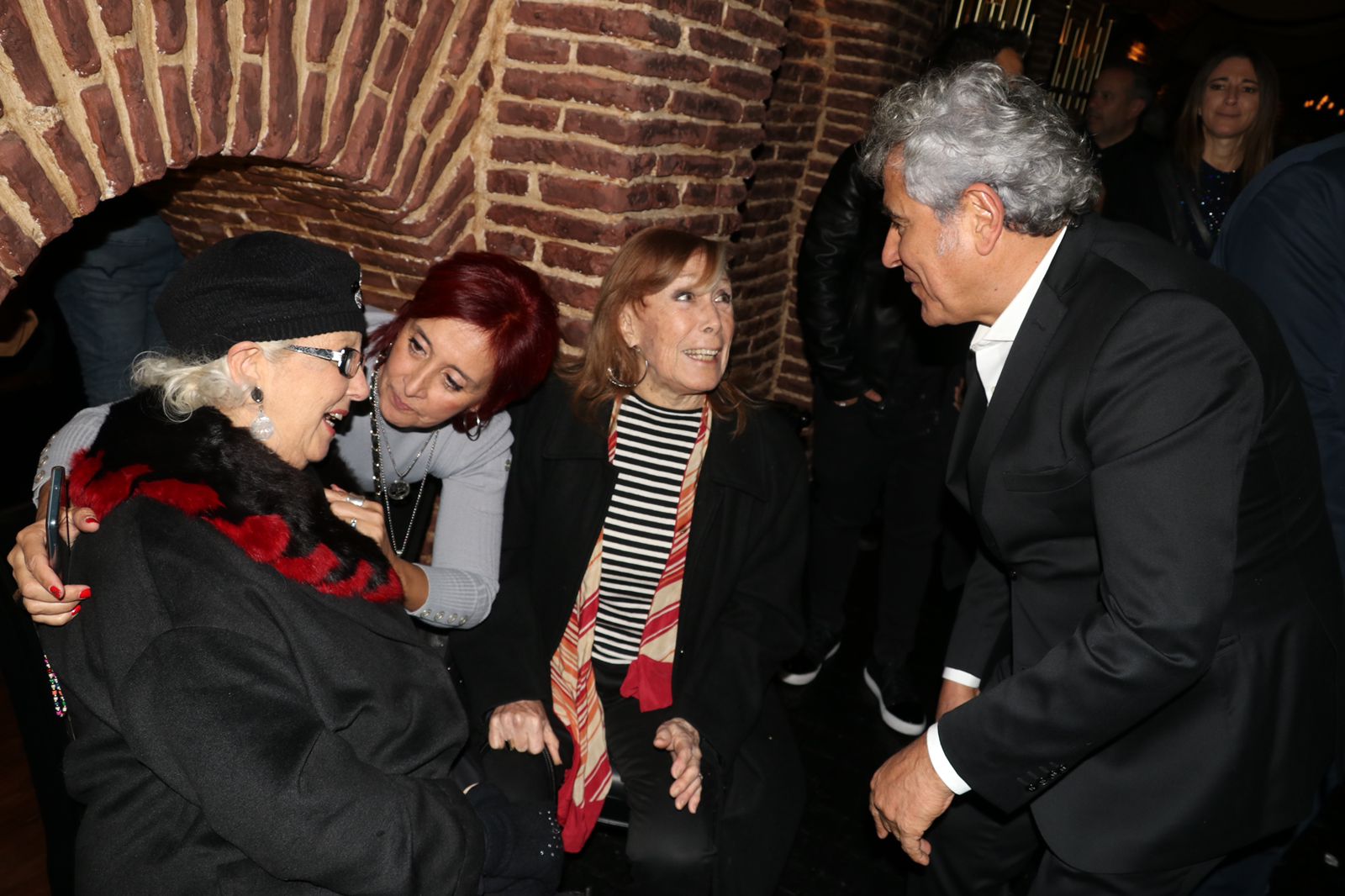 Gustavo Bermudez y Vero Varano a ritmo de tango - laubfal